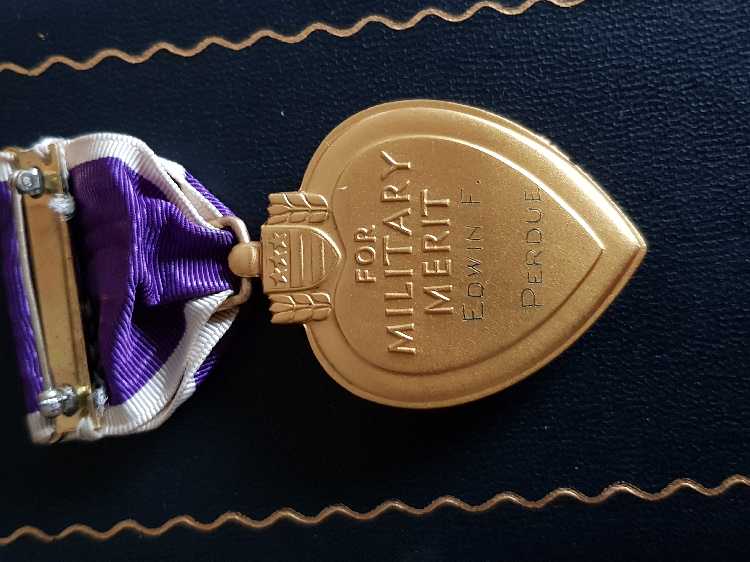 Bronze Star - engraving styles - MEDALS & DECORATIONS - U.S. Militaria ...