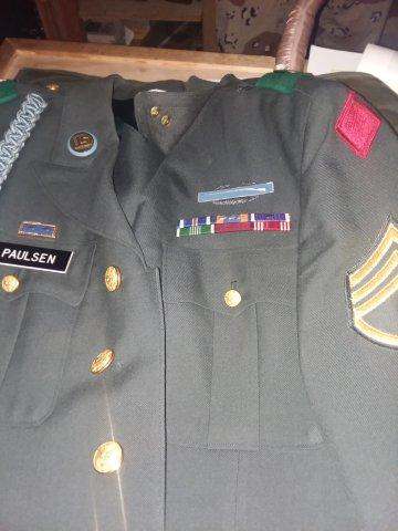 VN era Army uniform with odd ribbons - UNIFORMS - U.S. Militaria Forum
