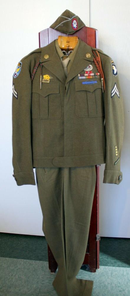 WWII 506th Uniform on Ebay - UNIFORMS - U.S. Militaria Forum