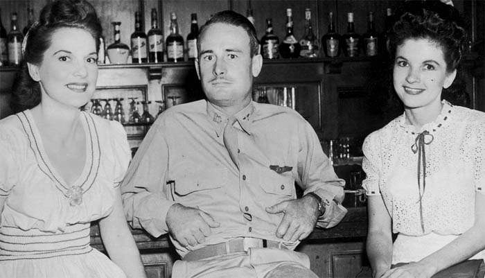 Pictures of wings and pretty girls - WING BADGES - U.S. Militaria Forum