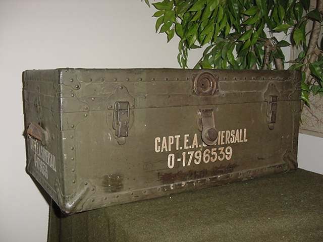 Military foot lockers footlockers - FIELD & PERSONAL GEAR SECTION - U.S ...
