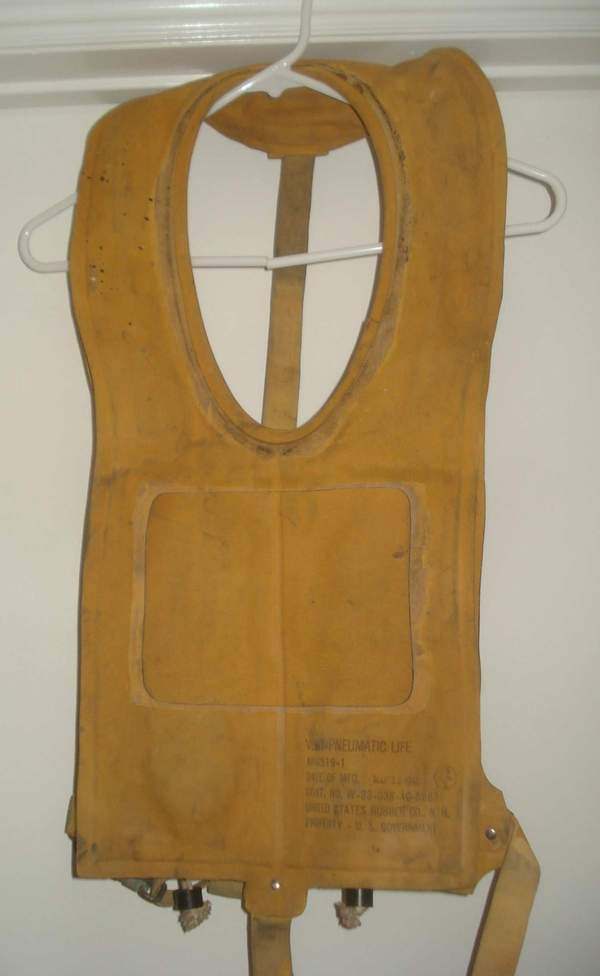 unusual life vest - FIELD & PERSONAL GEAR SECTION - U.S. Militaria Forum