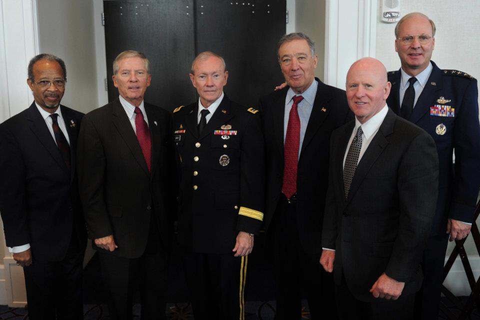 Why does he wear only 2 rows? - MEDALS & DECORATIONS - U.S. Militaria Forum