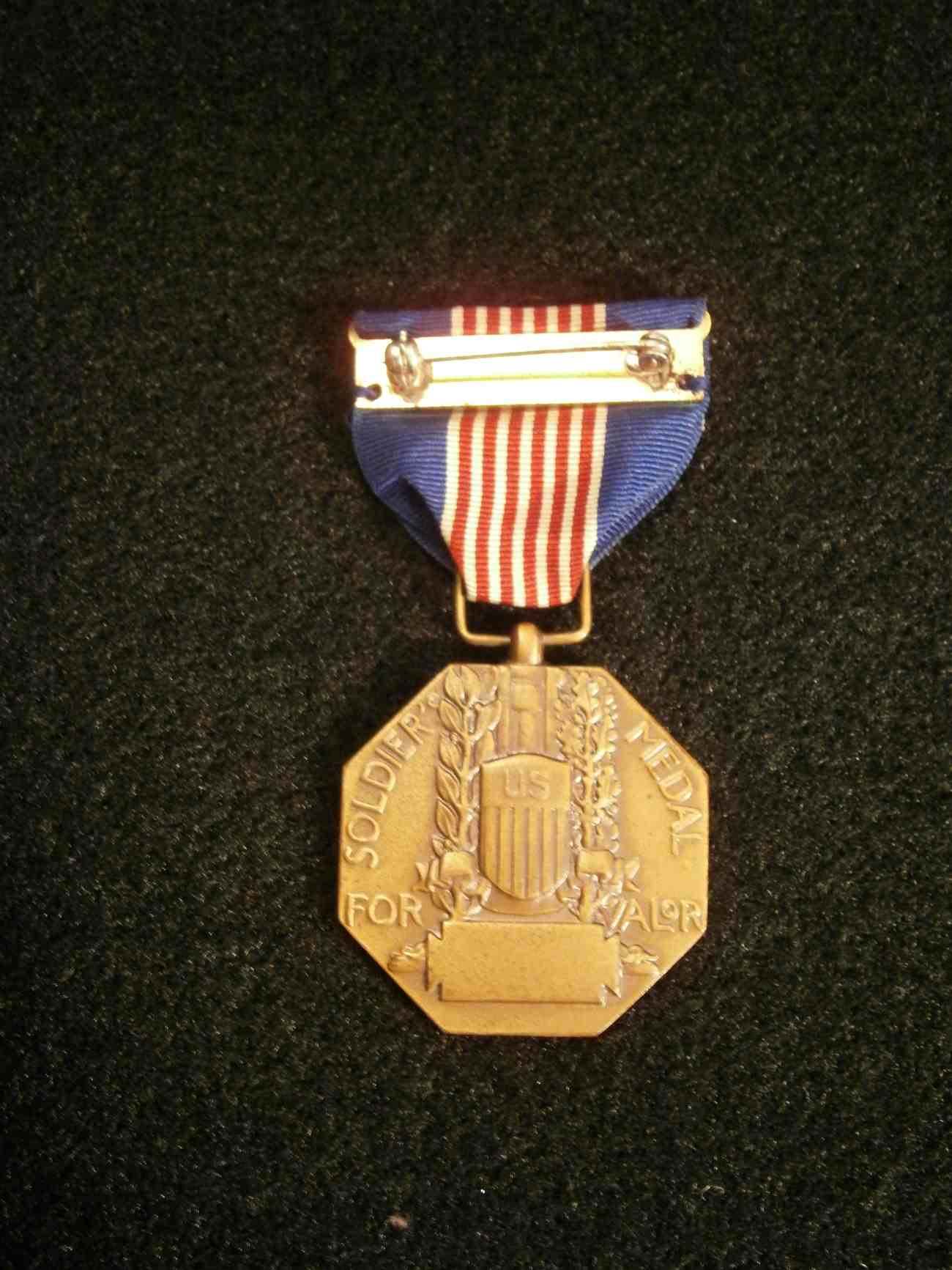 Numbered Soldier’s medal + early box? - MEDALS & DECORATIONS - U.S ...