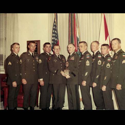 Airborne Ovals ID - ARMY AND USAAF - U.S. Militaria Forum