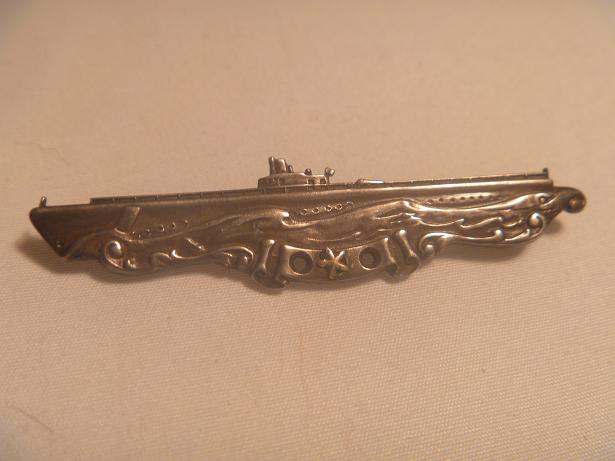 WWII Navy Submarine Combat Patrol Pin.. Maker? - MEDALS & DECORATIONS ...
