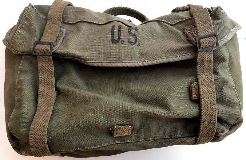 M1945 cargo pack dated 1944 - from 121st Infantry - FIELD & PERSONAL ...