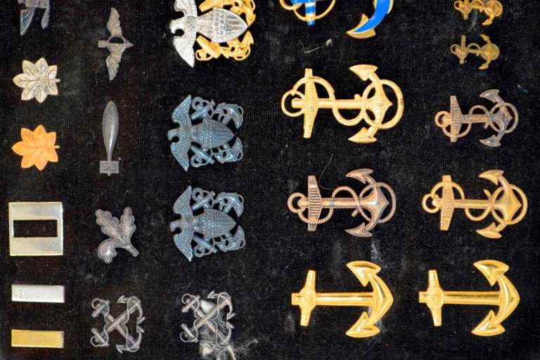 US Navy Insignia Collection - NAVY, COAST GUARD AND OTHER SEA SERVICES ...