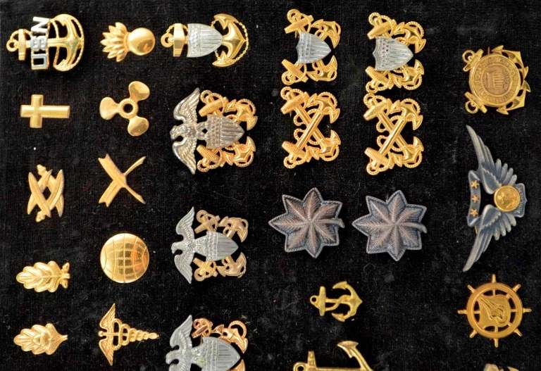 US Navy Insignia Collection - NAVY, COAST GUARD AND OTHER SEA SERVICES ...