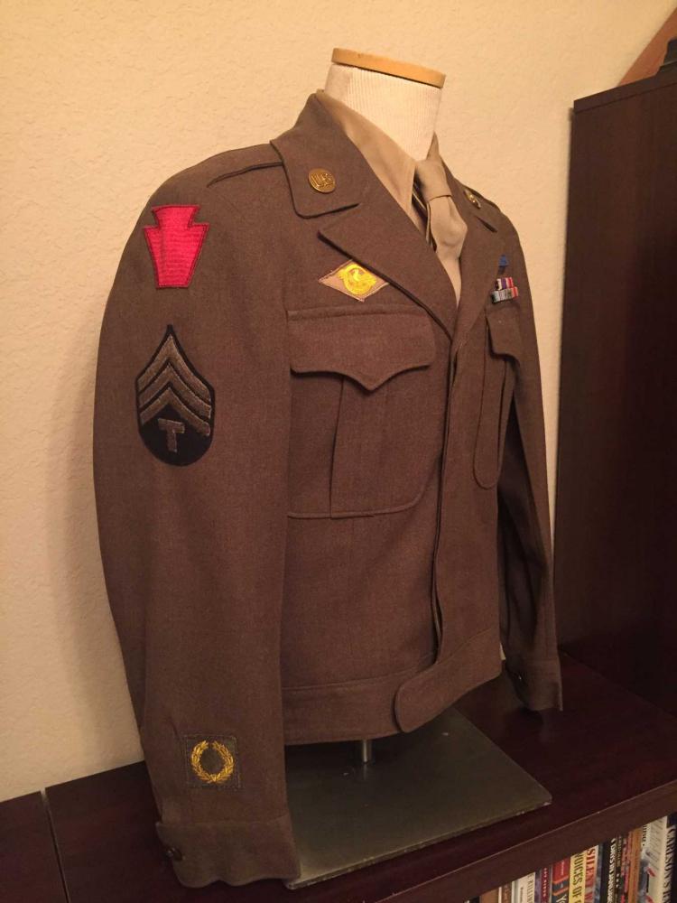 Bloody bucket with a great period photo - UNIFORMS - U.S. Militaria Forum