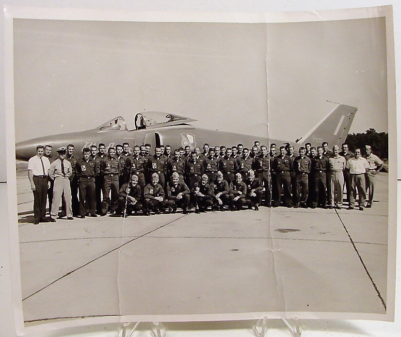 USN Capt. KENNETH WALLACE 3 time Blue Angel & 2 WAR Vereran - GROUPINGS ...