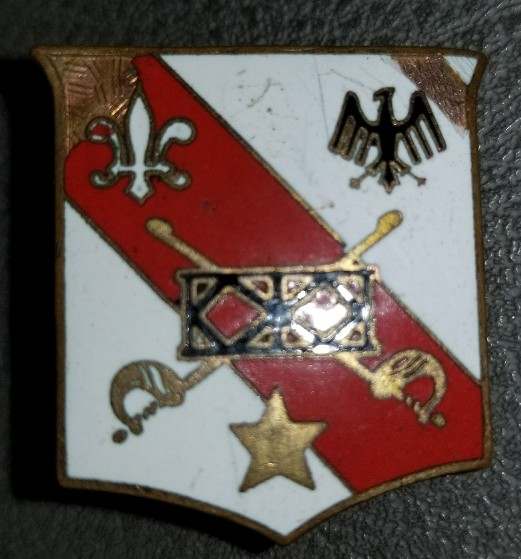 Help ID the insignia - DISTINCTIVE UNIT INSIGNIA / UNIT CRESTS - U.S ...