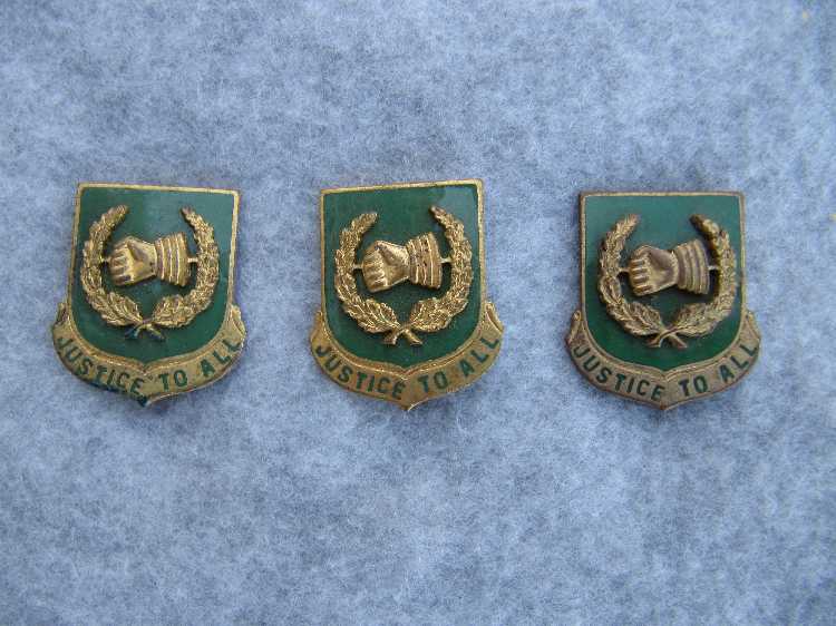 101st MP battalion badge and collar brass - BADGES, AWARDS, DUI, AND ...