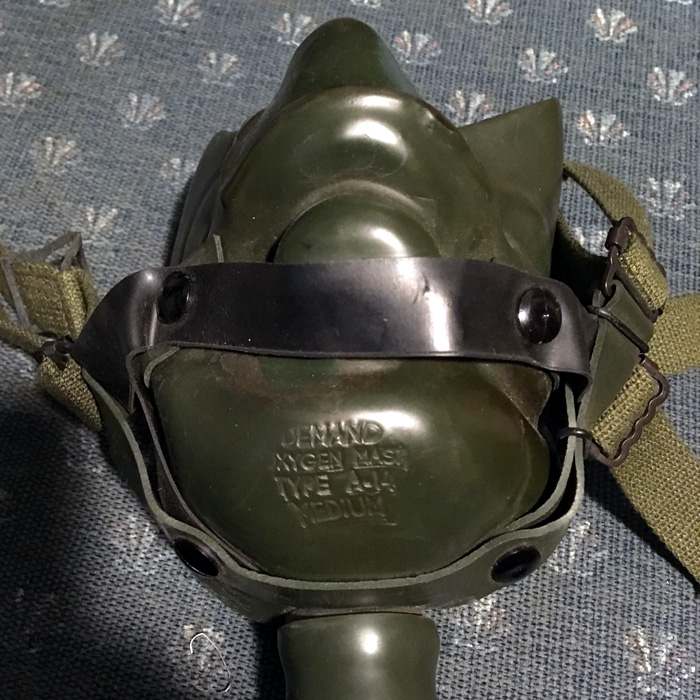 Size A-14 Oxygen Mask - FLYING HELMETS AND ACCESSORIES - U.S. Militaria ...