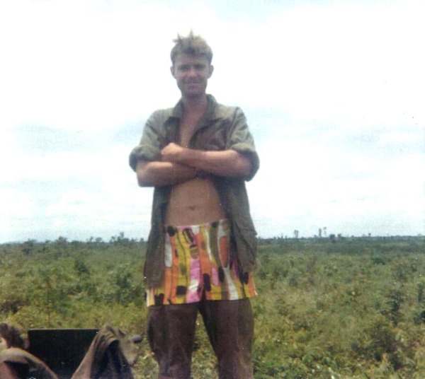 The use of foliage as additional helmet camo. - Page 11 - M-1; M-1C & M ...