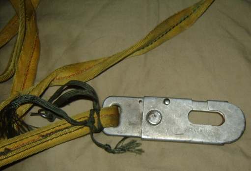 Dummy Paratrooper Harness - FIELD & PERSONAL GEAR SECTION - U.S ...