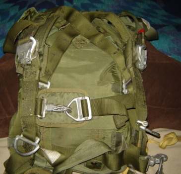 Dummy Paratrooper Harness - FIELD & PERSONAL GEAR SECTION - U.S ...
