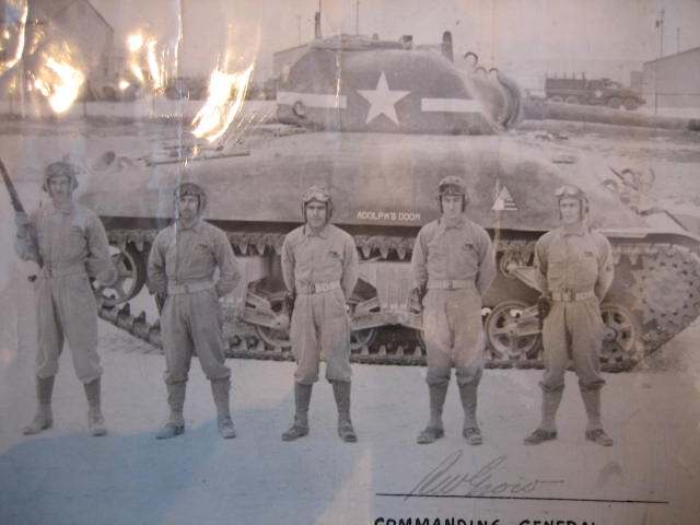 6th Armored Div. Group With Unusual Twist - GROUPINGS PAGE - U.S ...