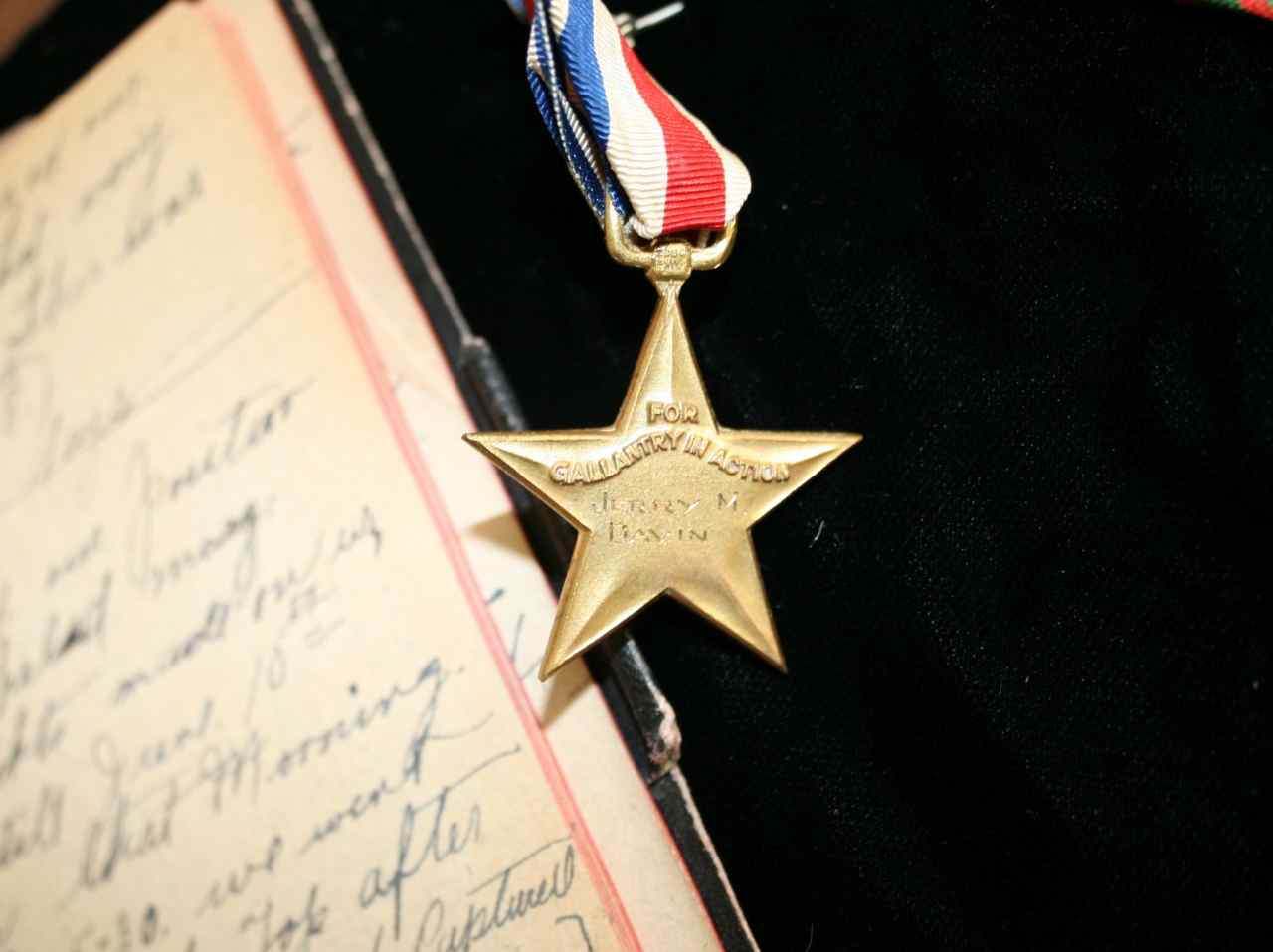 WW1 USMC Silver Star/Doc Group - MEDALS & DECORATIONS - U.S. Militaria ...