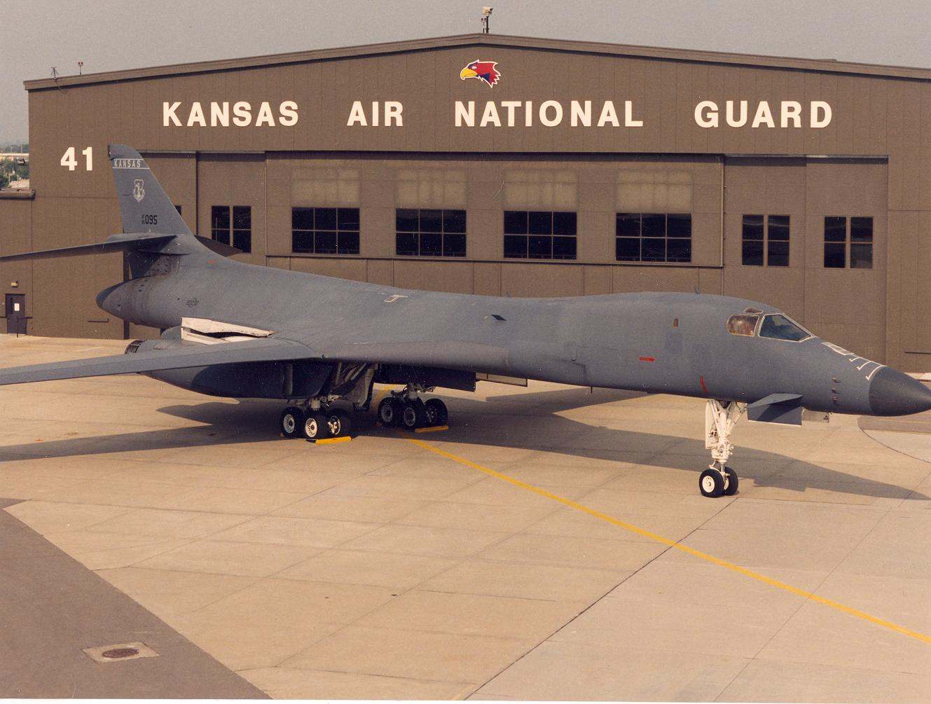 184th Bomb Group B-1B - MILITARY AIRCRAFT & AVIATION - U.S. Militaria Forum