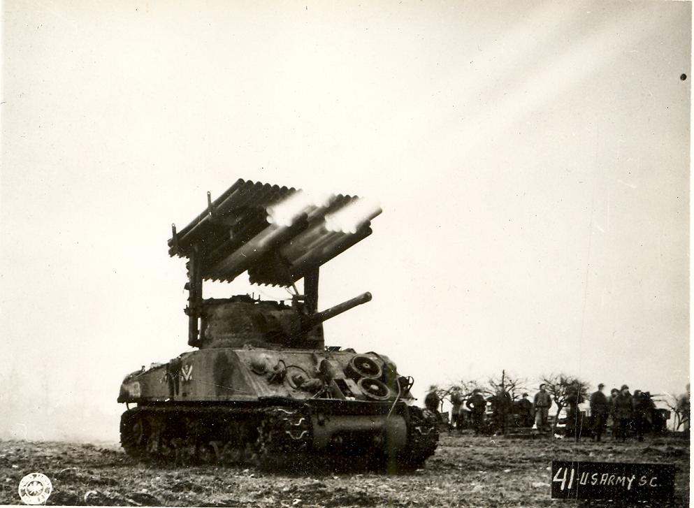 Sherman tank with the The Rocket Launcher T34 (Calliope) - MILITARY VEHICLES - U.S. Militaria Forum