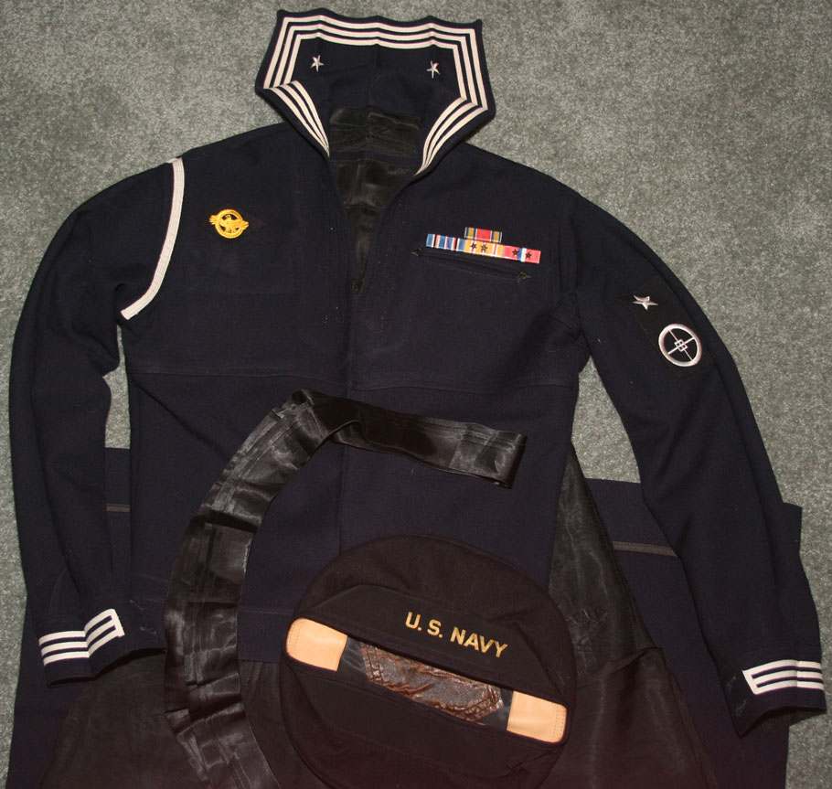 WWII Navy jumper set with gun pointer first class striker - NAVAL & SEA ...