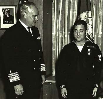 Navy Silver Star-Vietnam - MEDALS & DECORATIONS - U.S. Militaria Forum