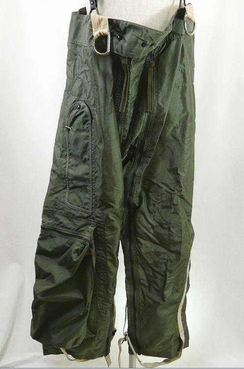 Need help with Parajumper Jacket Information - UNIFORMS - U.S ...