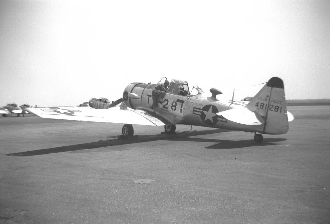 USAF T-6 PRIMARY FLIGHT TRAINING PHOTOS - EPHEMERA, PHOTOGRAPHS ...