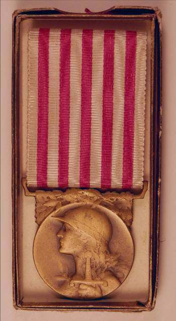 Grouping to Purdue Univ. Volunteer, US Army Ambulance Section 598 ...