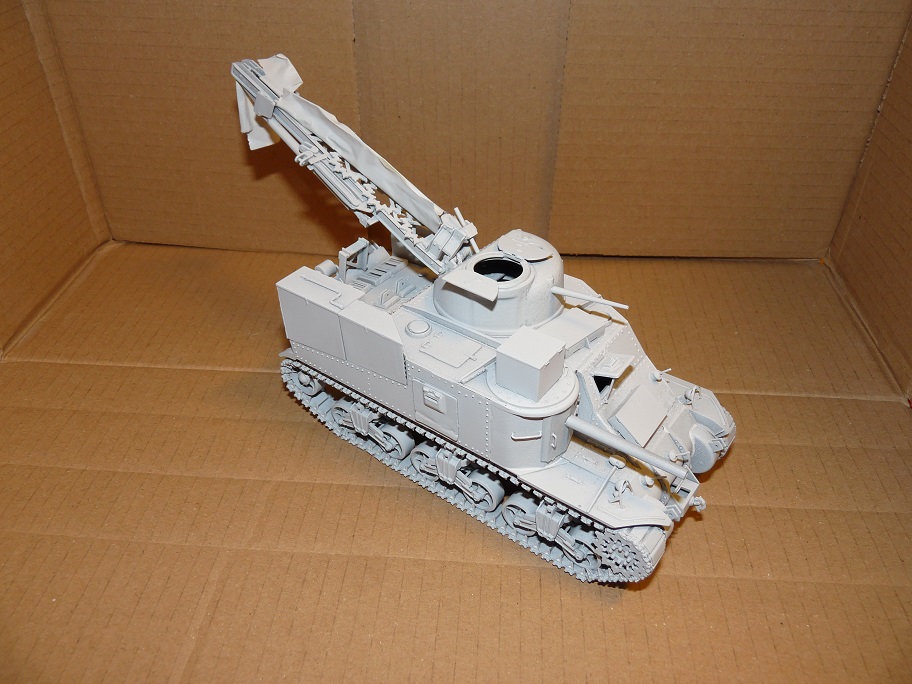 M31 Tank Recovery Vehicle helping Luther back on his feet - MODELING ...
