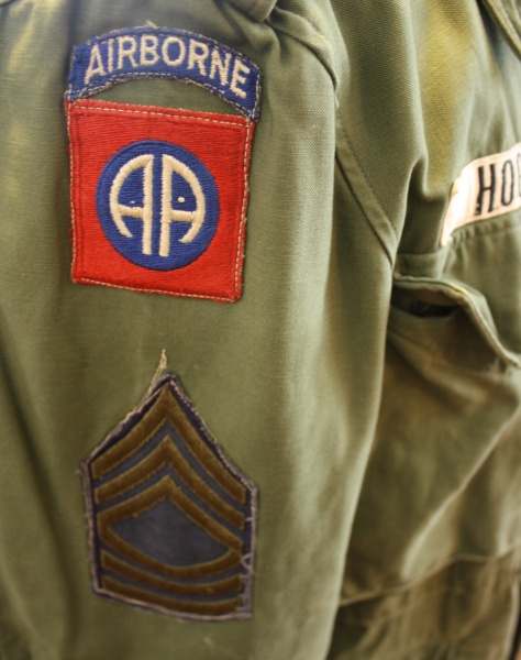 7th Logistical Command/82nd Airborne Patches - ARMY AND USAAF - U.S. Militaria Forum