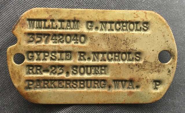 WW2 DOG TAG WITH 2 HOLES - IDENTITY ITEMS (DOG TAGS, BRACELETS, ETC ...