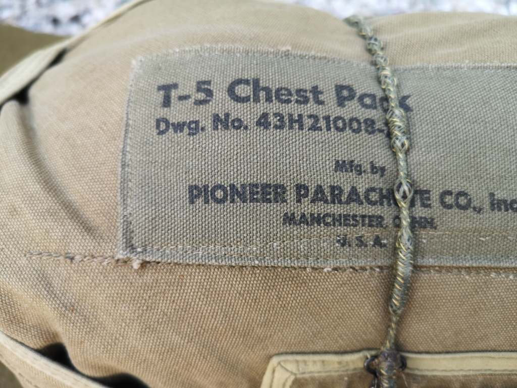 T5 Chest Pack Parachute (501st) - FIELD & PERSONAL GEAR SECTION - U.S ...