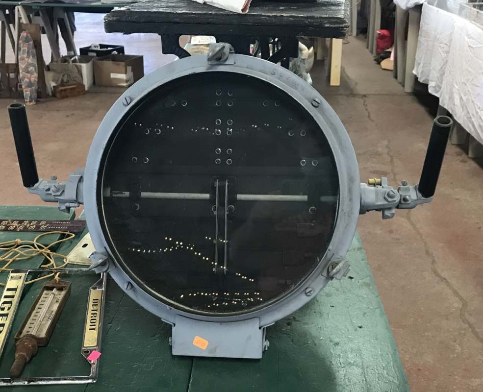 USN Ships signal light - RADIO & COMMUNICATIONS GEAR - U.S. Militaria Forum