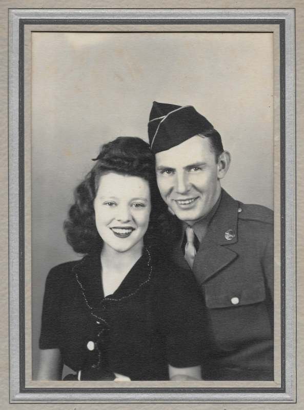 WWII Couples Studio Photos - Page 5 - INDIVIDUAL & UNIT PORTRAITS - U.S ...