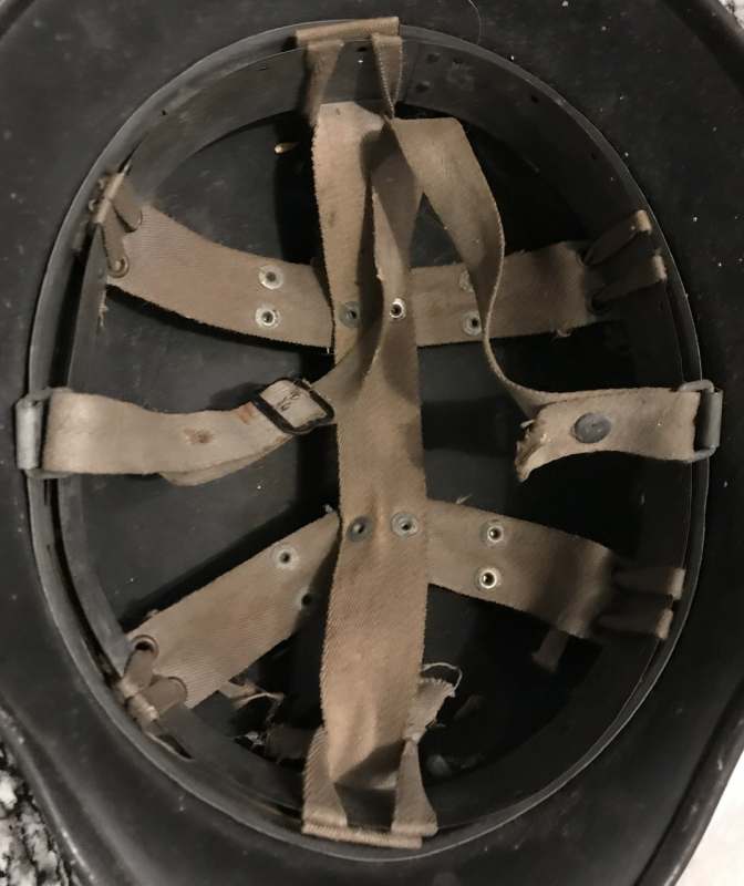 Is this US webbing in this helmet? - M-1; M-1C & M-2 HELMETS - U.S ...