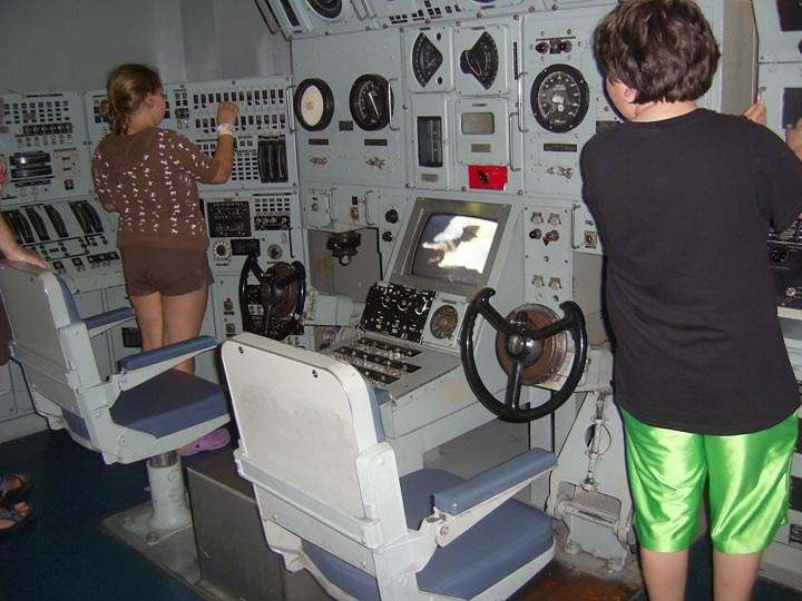 USN Submarine Helmsman Chair - NAVAL SEA SERVICE GEAR - SHIPBOARD ...