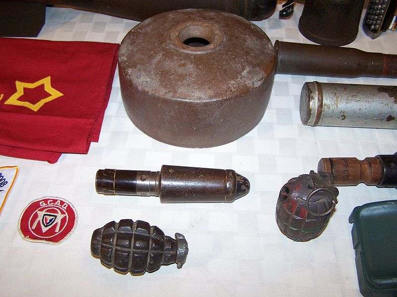 Inert ordnance from the Chickasha Militaria show the weekend - FIREARMS ...