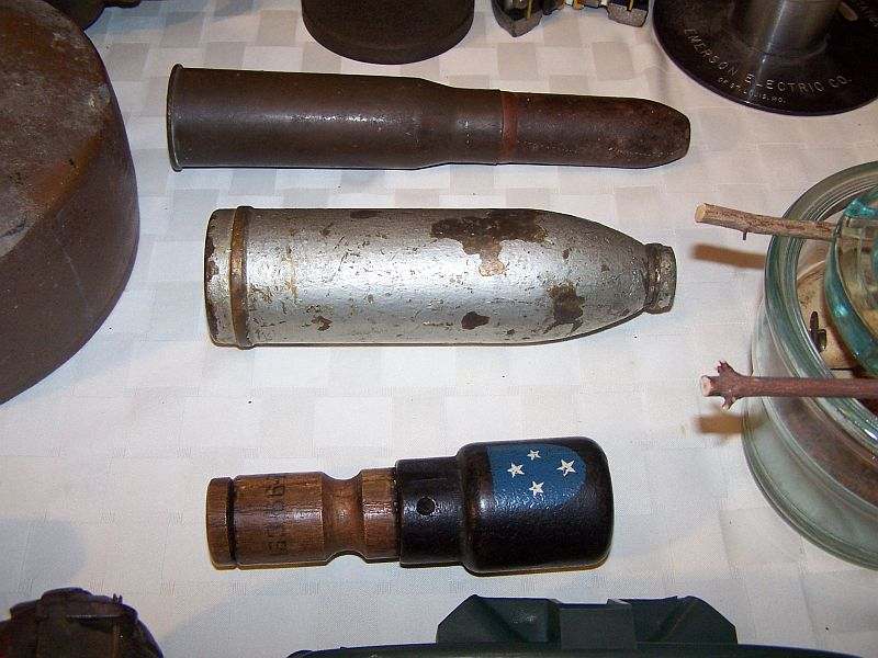 Inert ordnance from the Chickasha Militaria show the weekend - FIREARMS ...