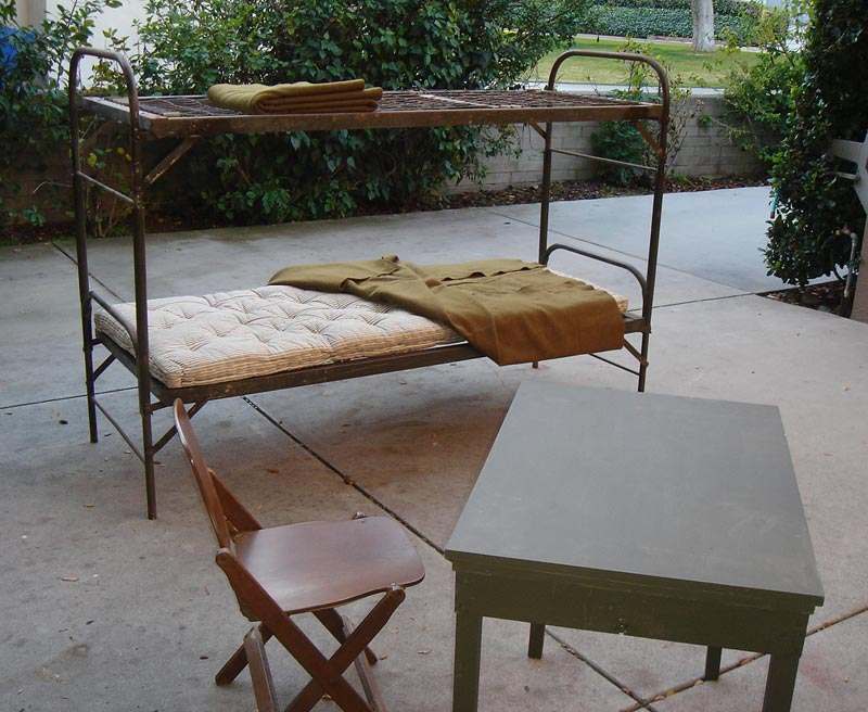 Ww2 or korean war beds - BASE/BIVOUAC/CAMP/DEPOT ITEMS - U.S. Militaria ...