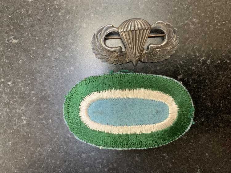 511th Airborne Background Oval - AIRBORNE, GLIDER TROOPS, PARATROOP ...