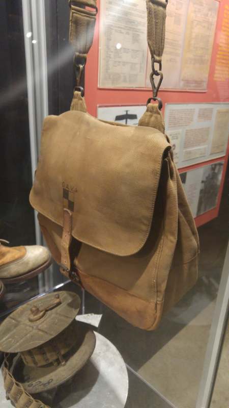 World War I musette bag at Air Force Museum - FIELD & PERSONAL GEAR ...
