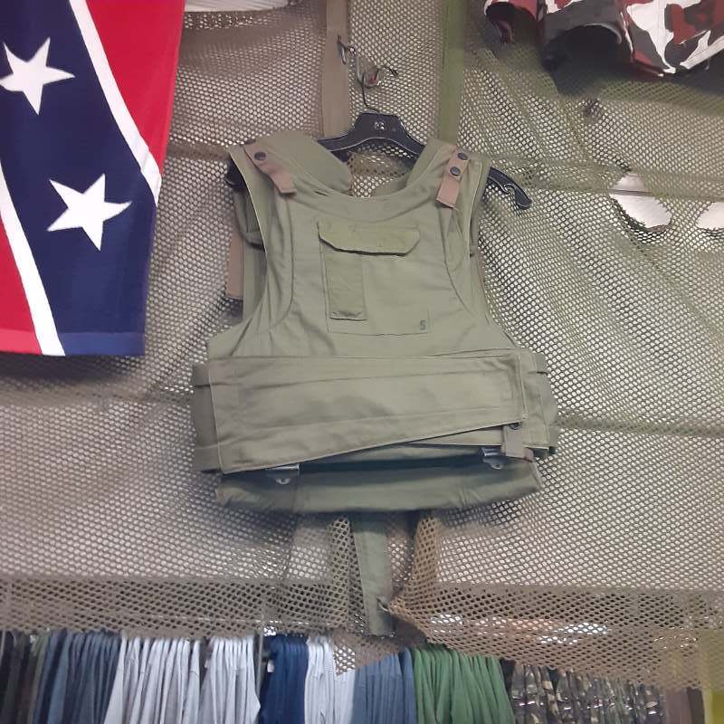 1970 dated Body Armor Aircrewman vest, modification? - BODY ARMOR - U.S ...