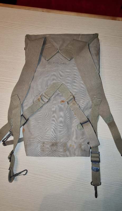 US Army M1928 haversack and M36 musette pack - FIELD & PERSONAL GEAR ...
