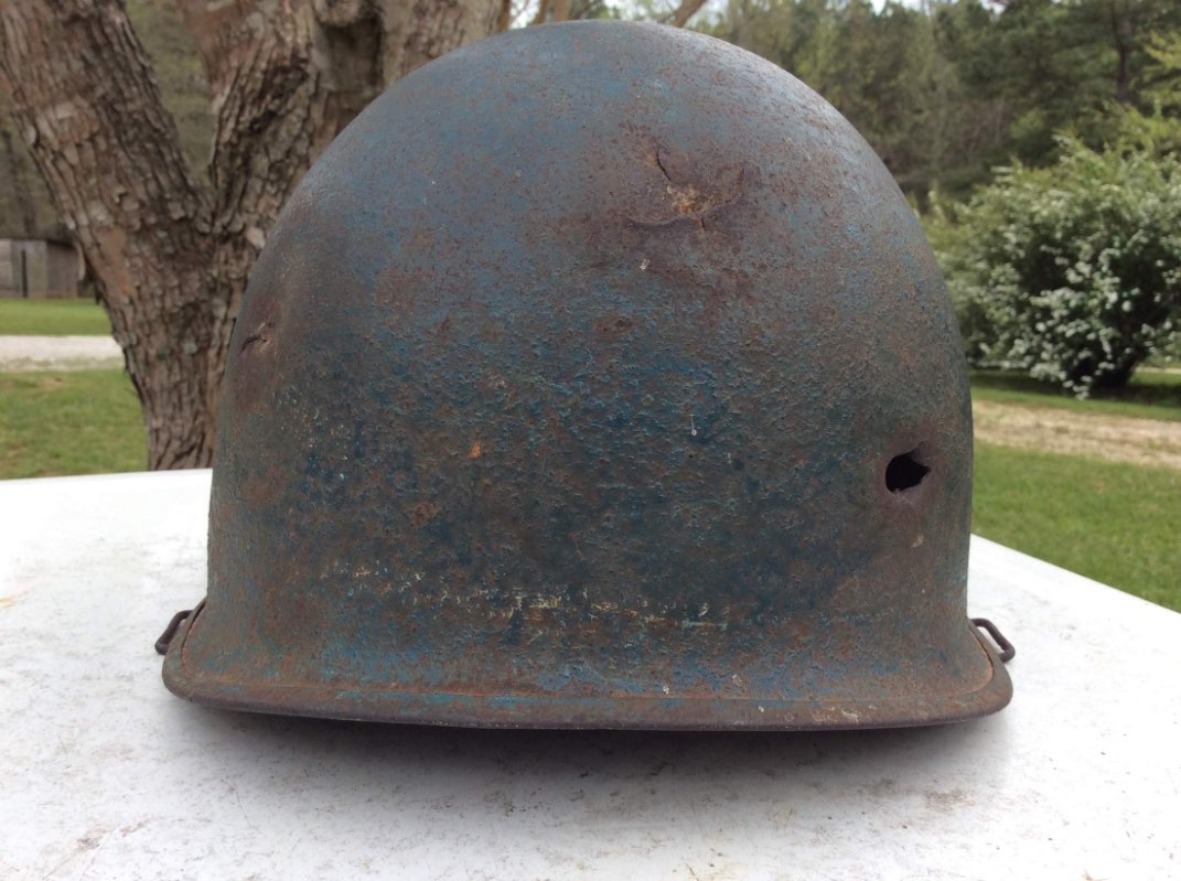 Post your US battle damaged helmets and battle damaged bring back items ...