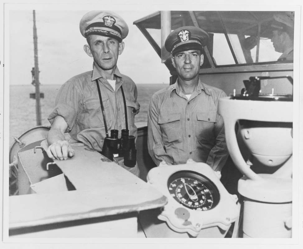 Study: USN WWII Gray Uniforms 1943-1949 - Page 9 - NAVAL & SEA SERVICE ...
