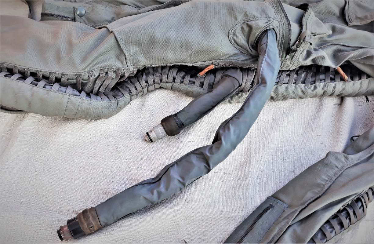 C-1A Partial Pressure Suit, US Navy - FLIGHT CLOTHING - U.S. Militaria ...