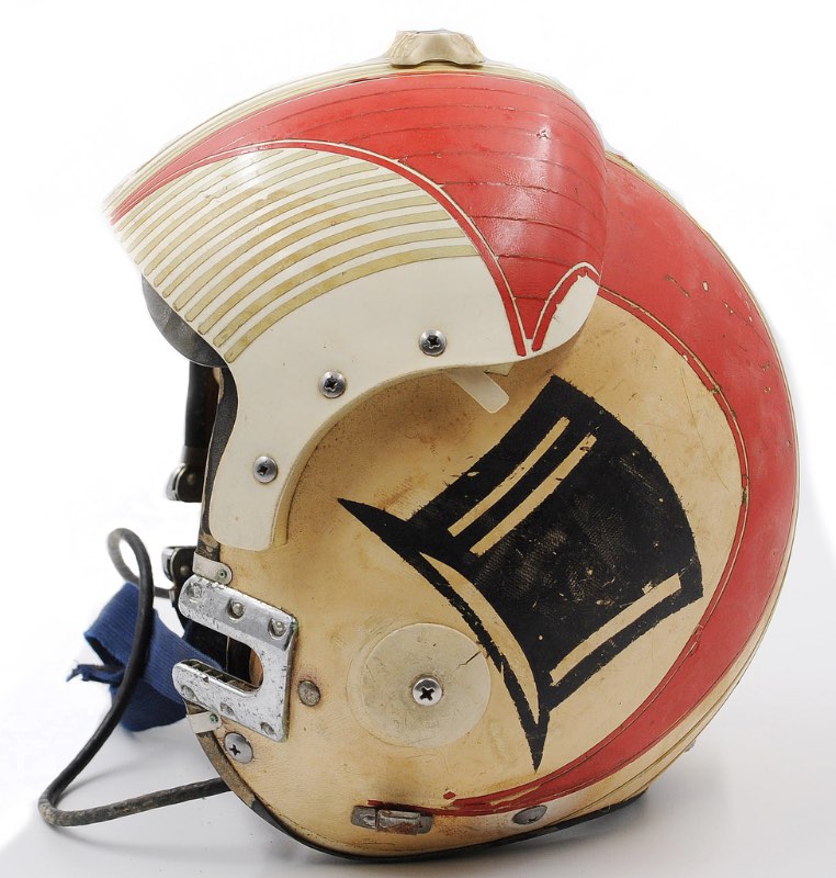 Rare Navy Oxygen Mask - FLYING HELMETS AND ACCESSORIES - U.S. Militaria ...