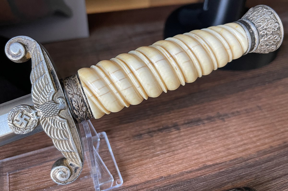 Captured German Army Dagger Ivory handle? - SPOILS OF WAR - U.S ...
